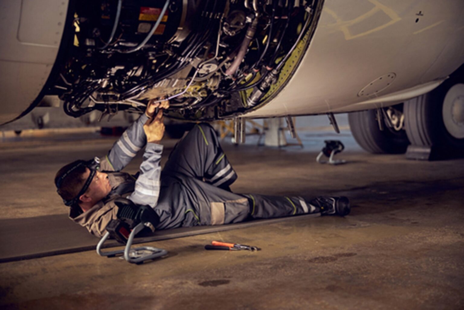 Why Aviation Maintenance Technicians Are Essential to Flight Safety ...